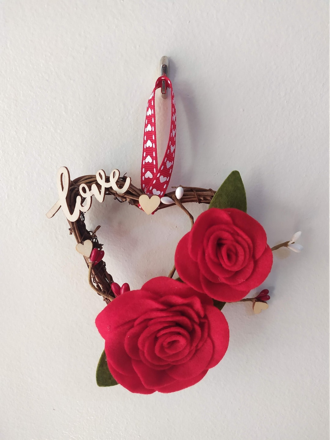 Red Rose Heart Wreath, Red Felt Roses Mini Heart Shaped Wreath, Heart ...