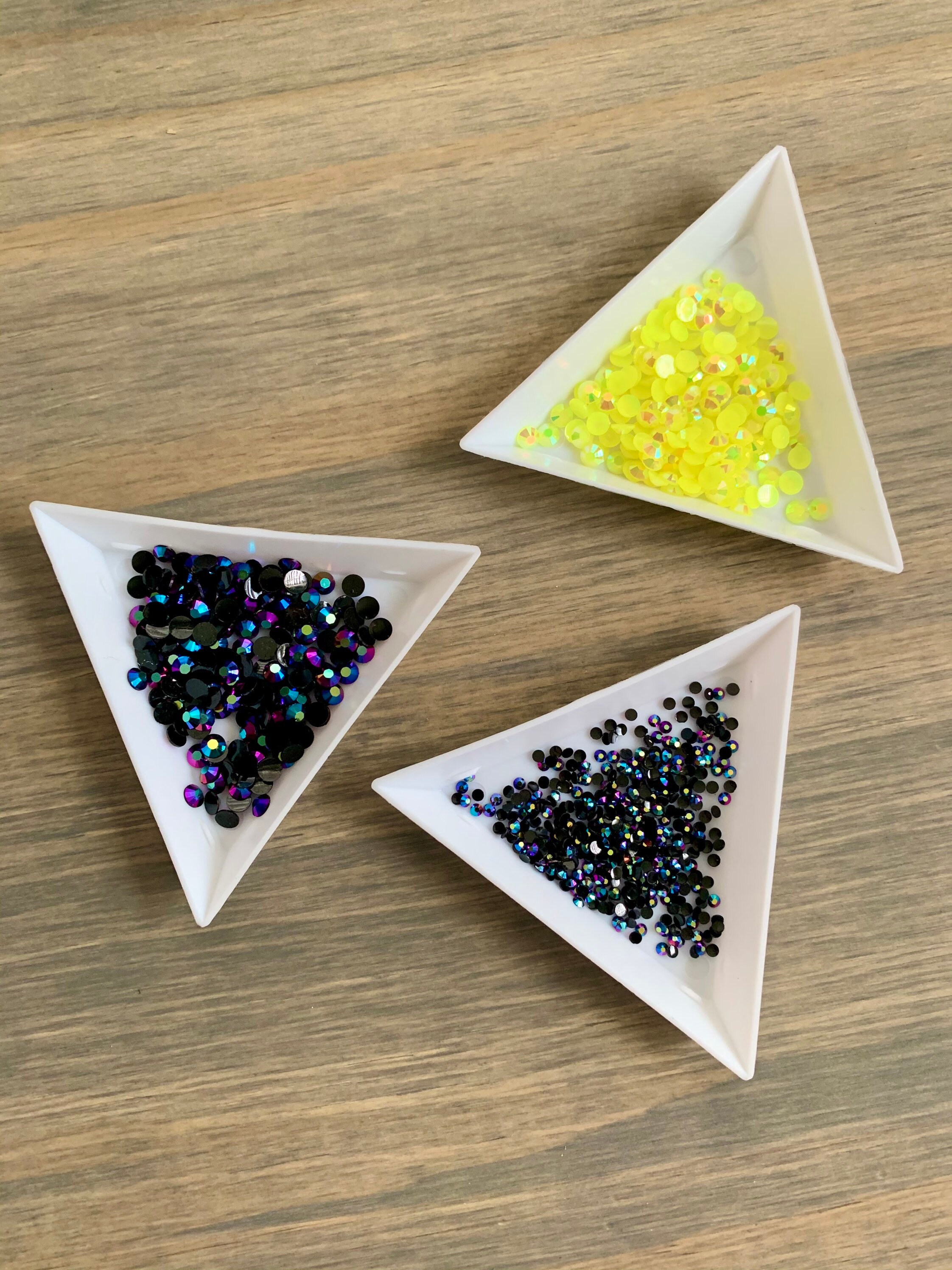Triangle White Plastic Sorting Trays for Rhinestones Beads - Etsy