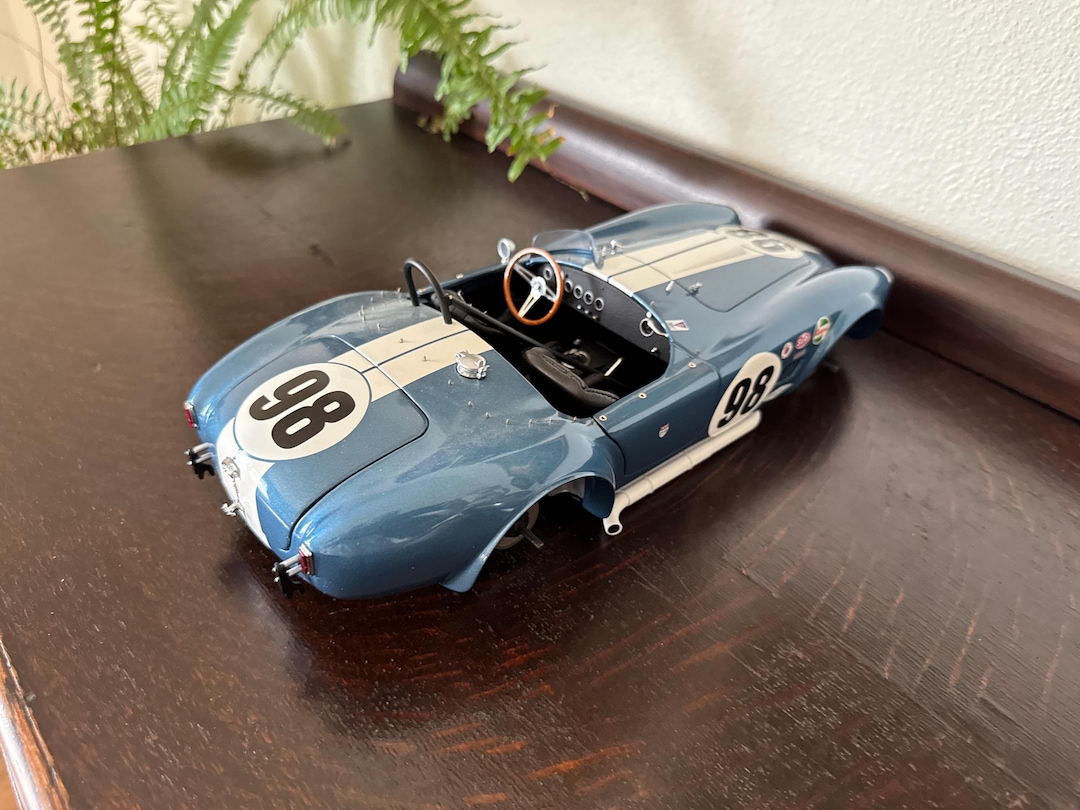 Vintage USRRC Shelby 289 Cobra Limited Edition 1:12 Scale Replica New ...