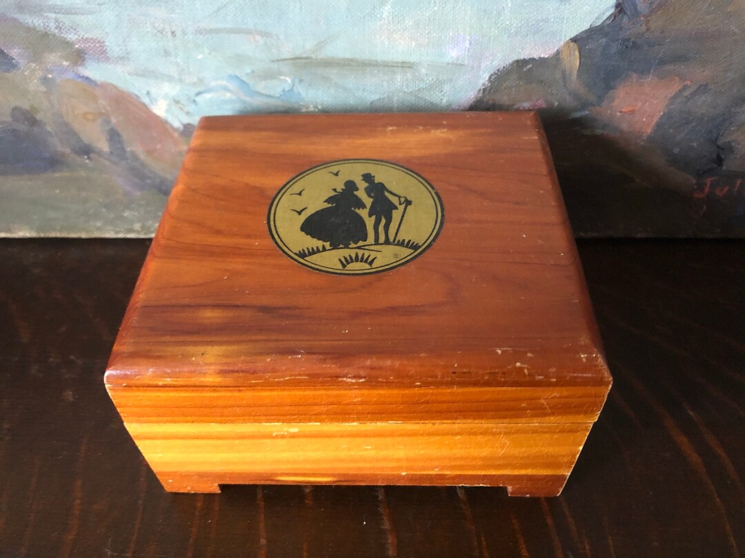 Vintage Cedar Chest W/ Hinged Lid Vintage Cedar Box Vintage Victorian ...