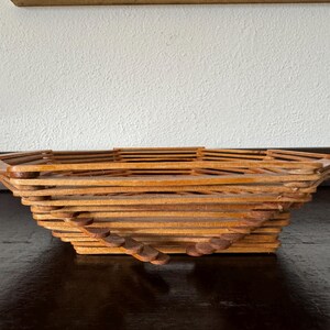 Vintage Tramp Art Popsicle Stick Fruit Basket Vintage Tramp Art ...