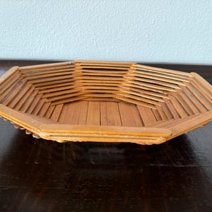 Vintage Tramp Art Popsicle Stick Fruit Basket Vintage Tramp Art ...
