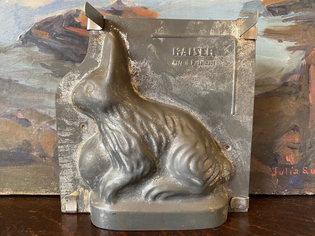 Vintage Bunny Rabbit Two Part Chocolate Mold W/ Clips Vintage German ...