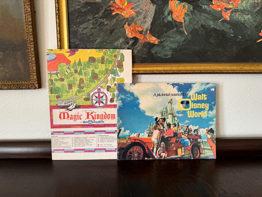 Vintage Walt Disney World Map and A Guide to the Magic Kingdom of Walt ...