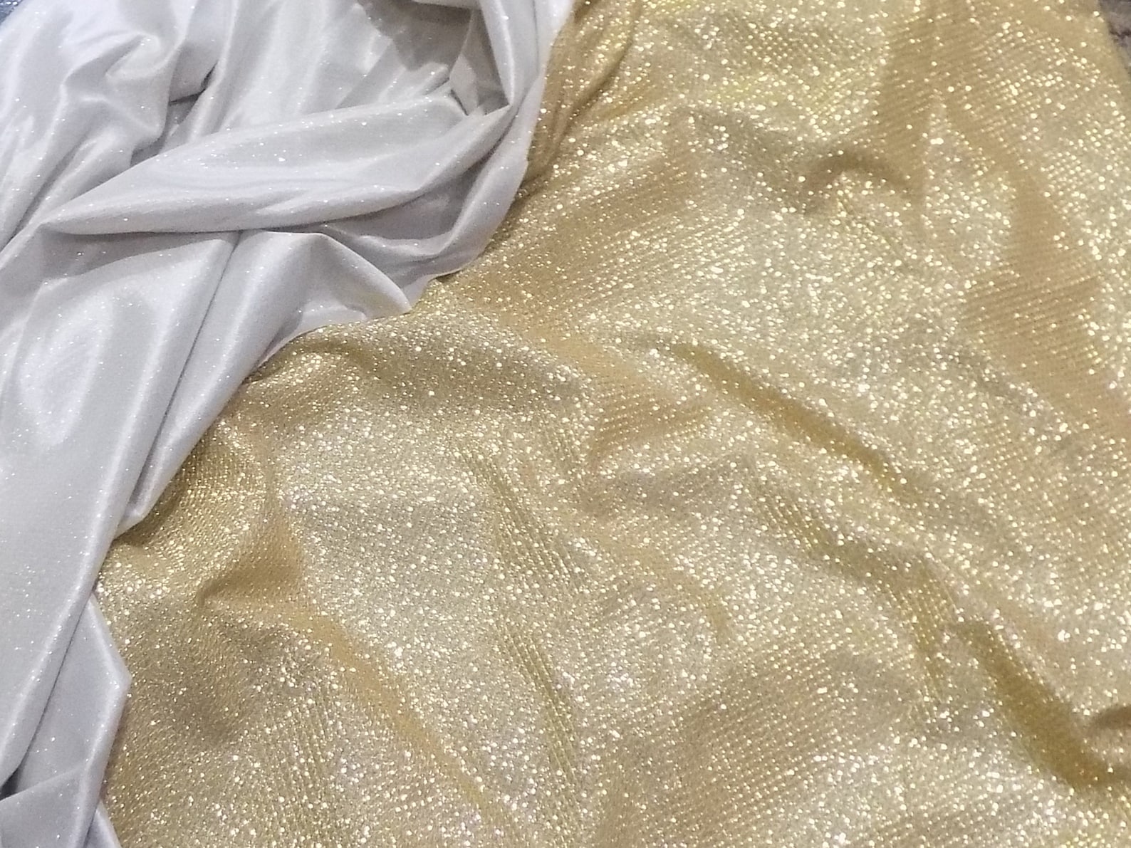Amazing Gold Color Stretch Glimmer Fabric Stretch Luxury Glitter Fabric ...
