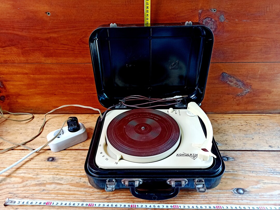 Vintage Soviet Tube Turntable for Vinyl Records 16,33,45,78 Rpm ...