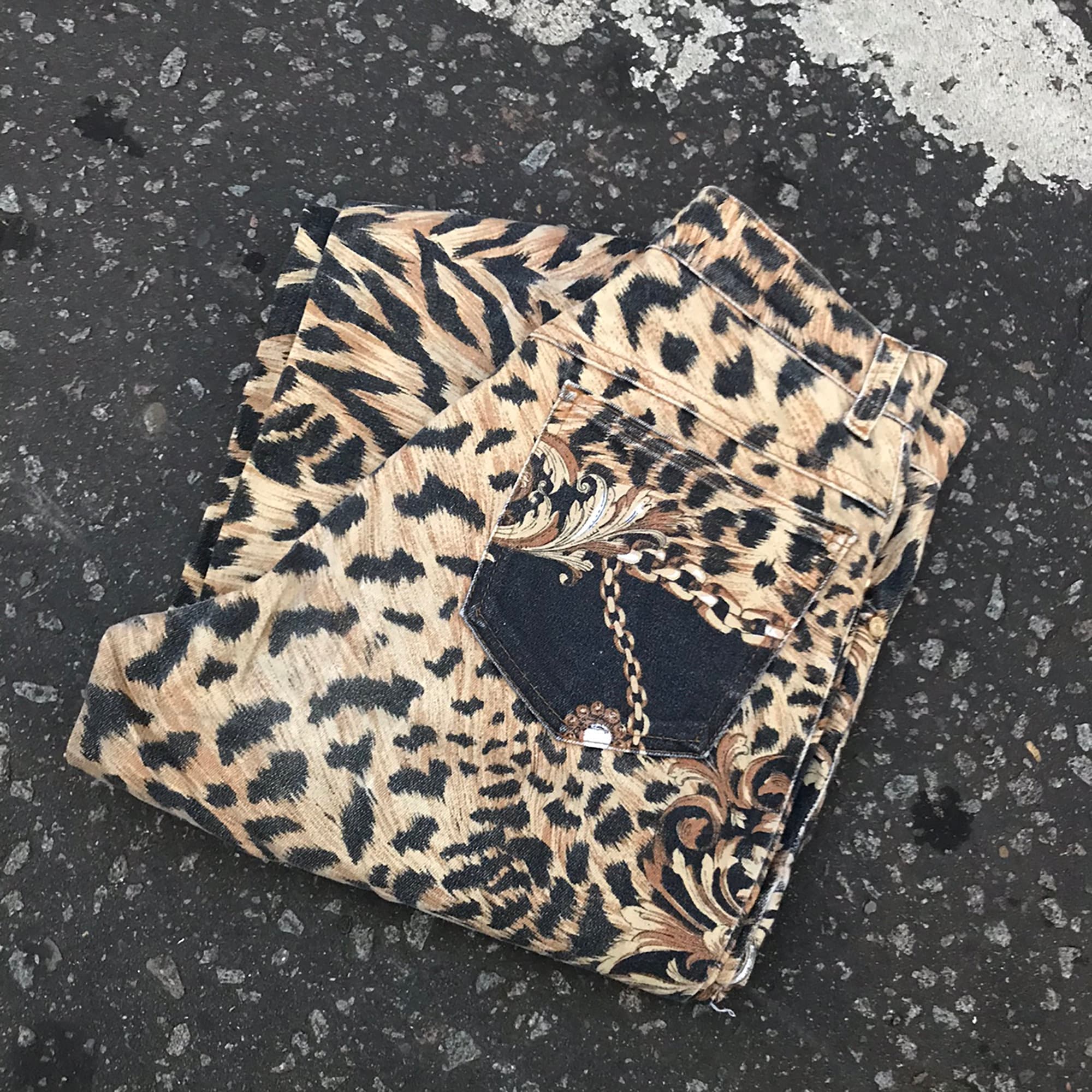 JUST CAVALLI leopard animal jeans pants www.liputan68.com JUST CAVALLI leopard animal jeans pants www.liputan68.com