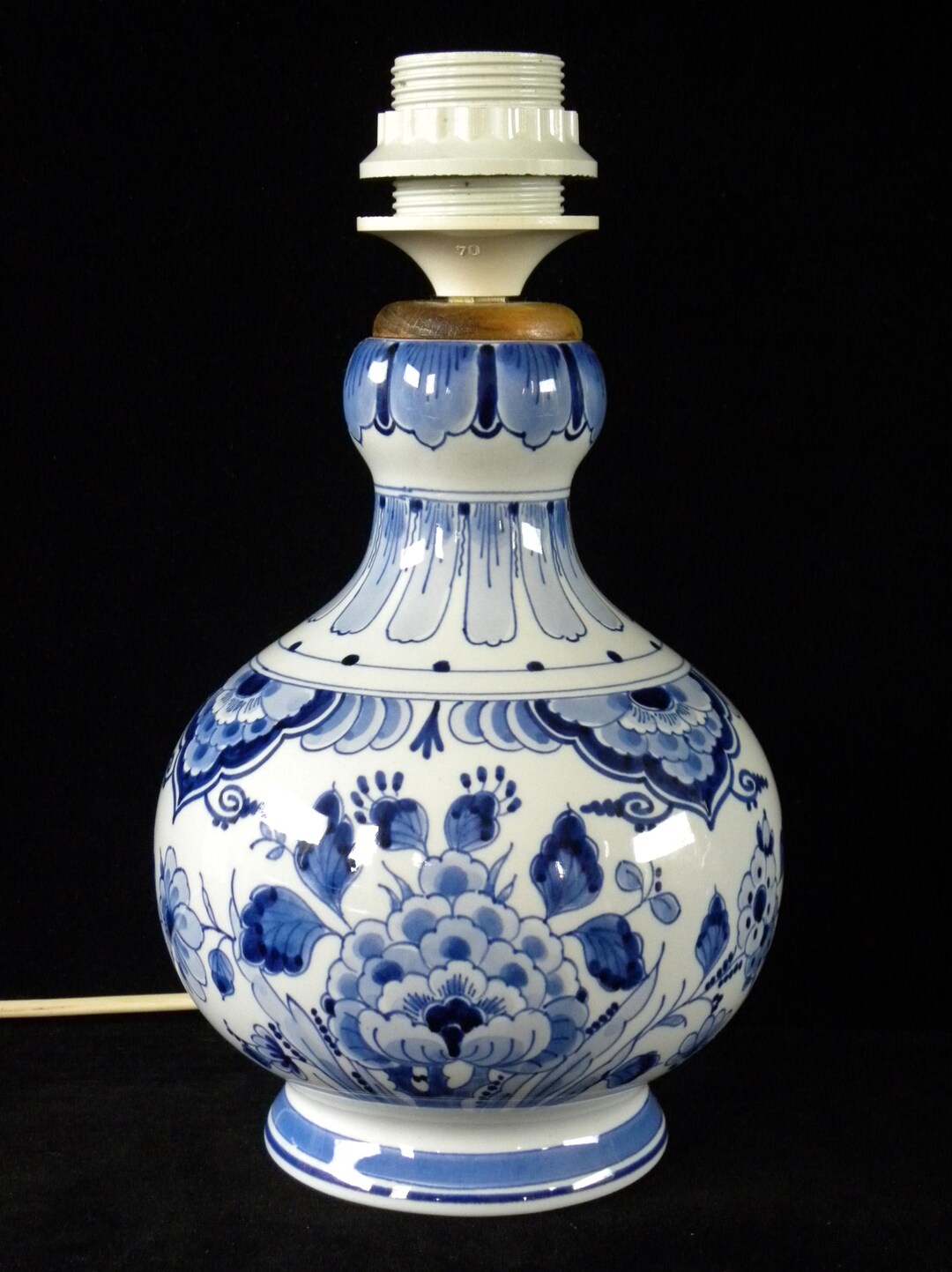 Royal Delft Blue (1994) Handpainted Lamp With Floral Motif (porceleyne ...