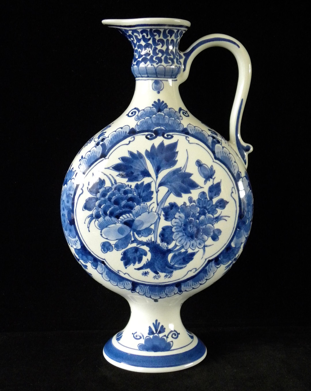 Royal Delft Blue (1977) Handpainted Pilgrim Jug W. Floral Decor ...
