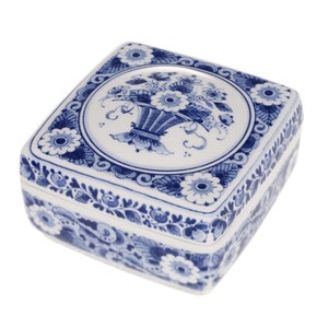 Royal Delft Blue Handmade Square Table Box With Floral Decoration ...