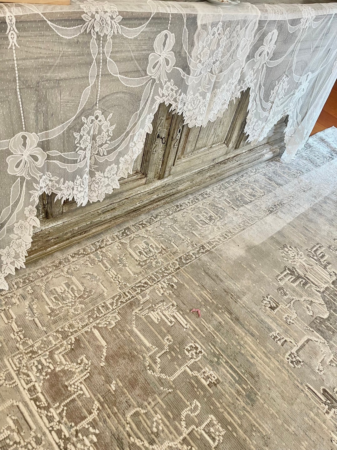 Lovely Pair NEW OLD STOCK Vintage White Ribbons and Roses Scalloped ...