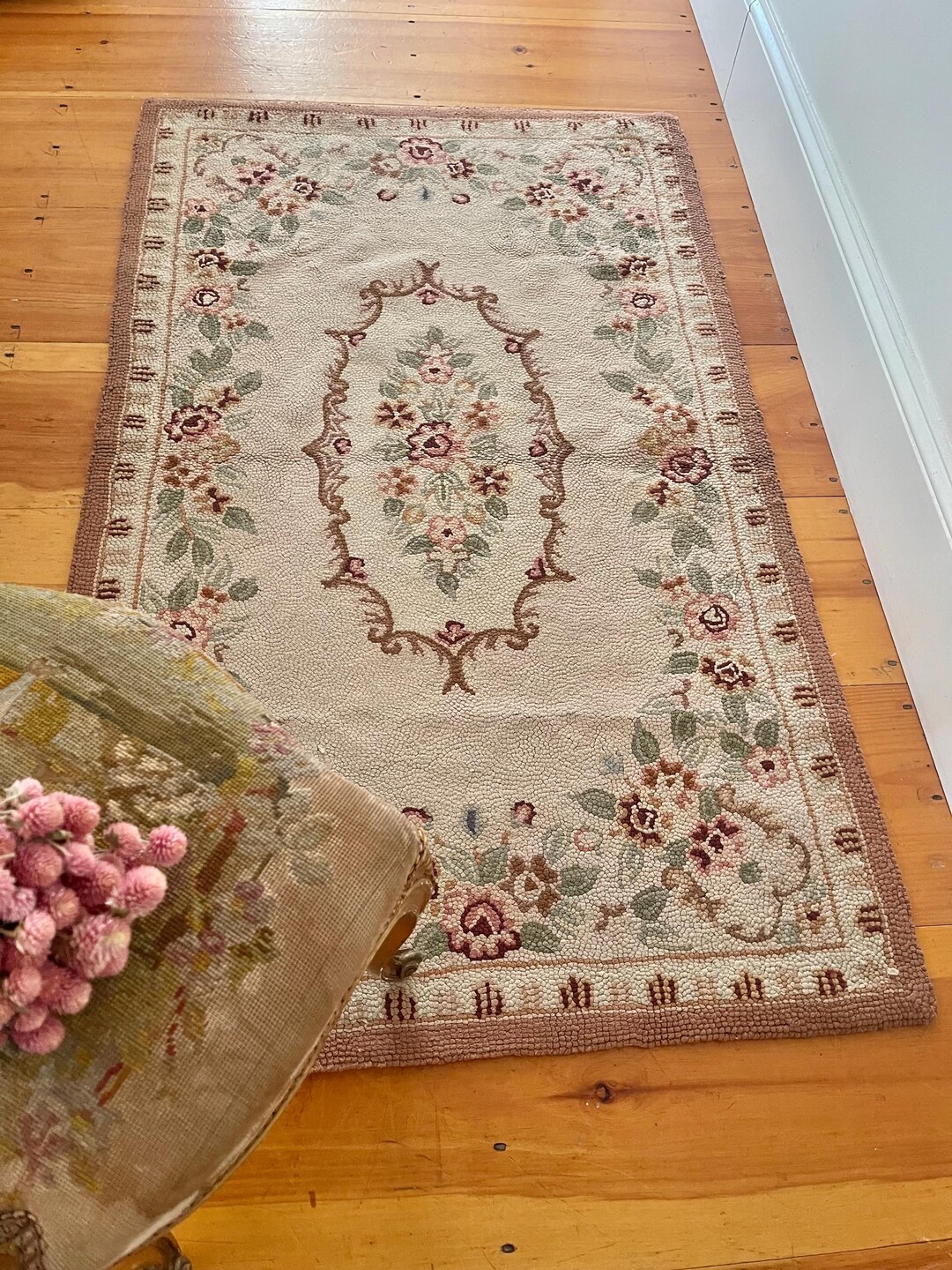 Fabulous 1940's Floral Hand Hooked Designer Wool Rug Shabby Farmhouse ...