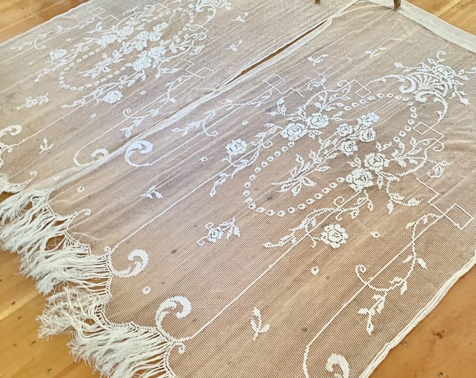 Beautiful Rare Long and Wide C1920's Pair of French Filet Lace Rose ...