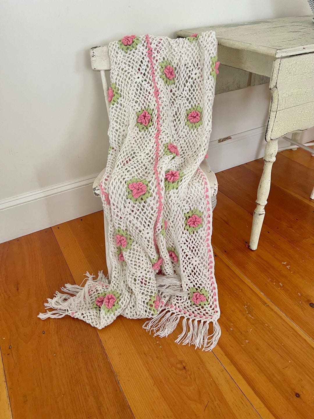 The Prettiest Rare!! Vintage Large Hand Made, Yarn Tied Crochet Knit ...