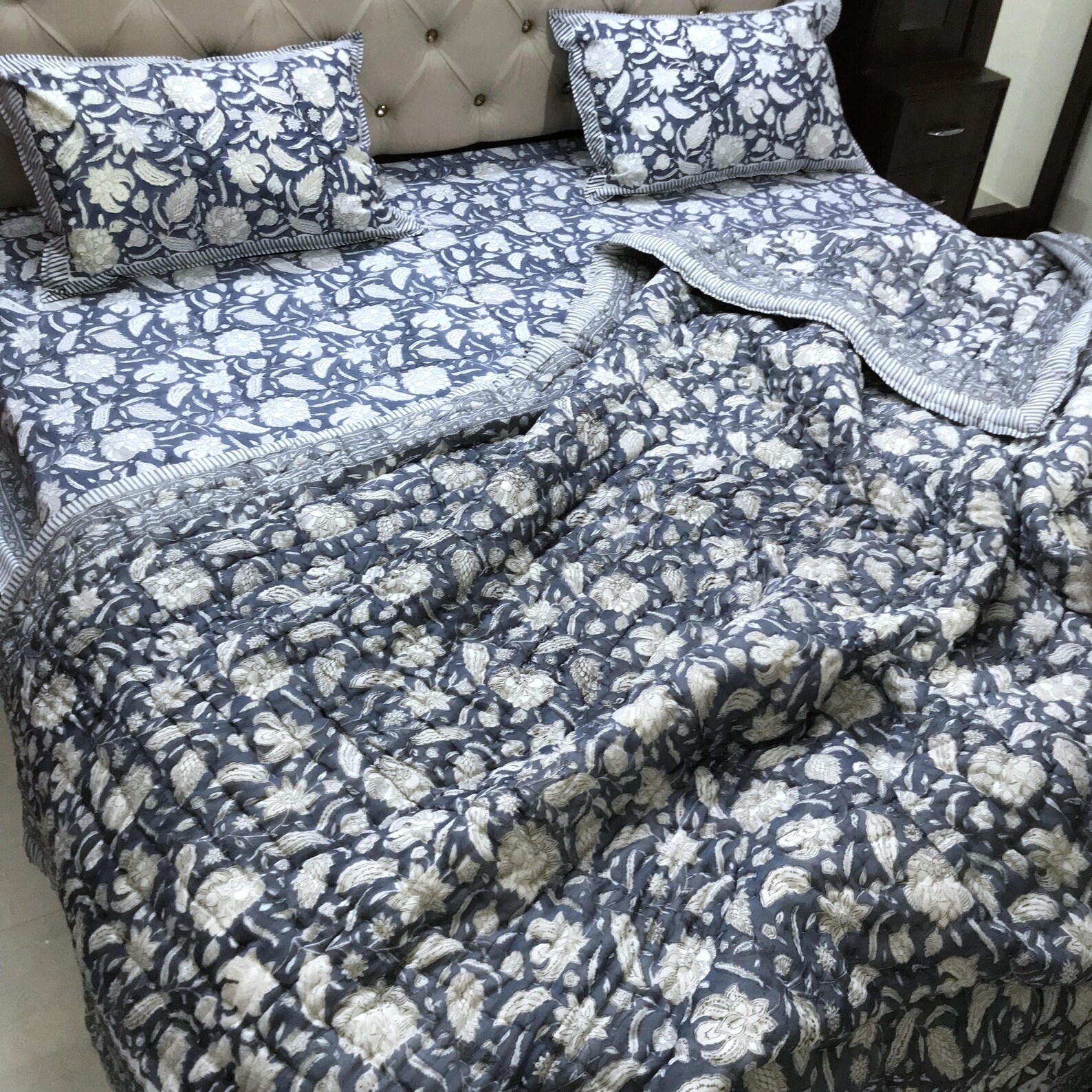 Luxury Block Print Cotton Quilt, Cozy Handmade Bedding Throw, Warm ...