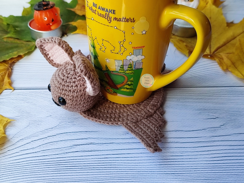 Bat Mug Rug Crochet Pattern, Halloween Coaster, Spooky Coffee Decor ...