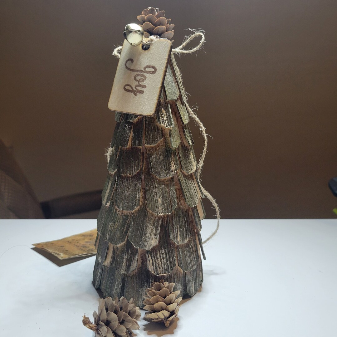 Primitive Grungy Wood Shingle Christmas Tree Gilded Accent With Twine ...