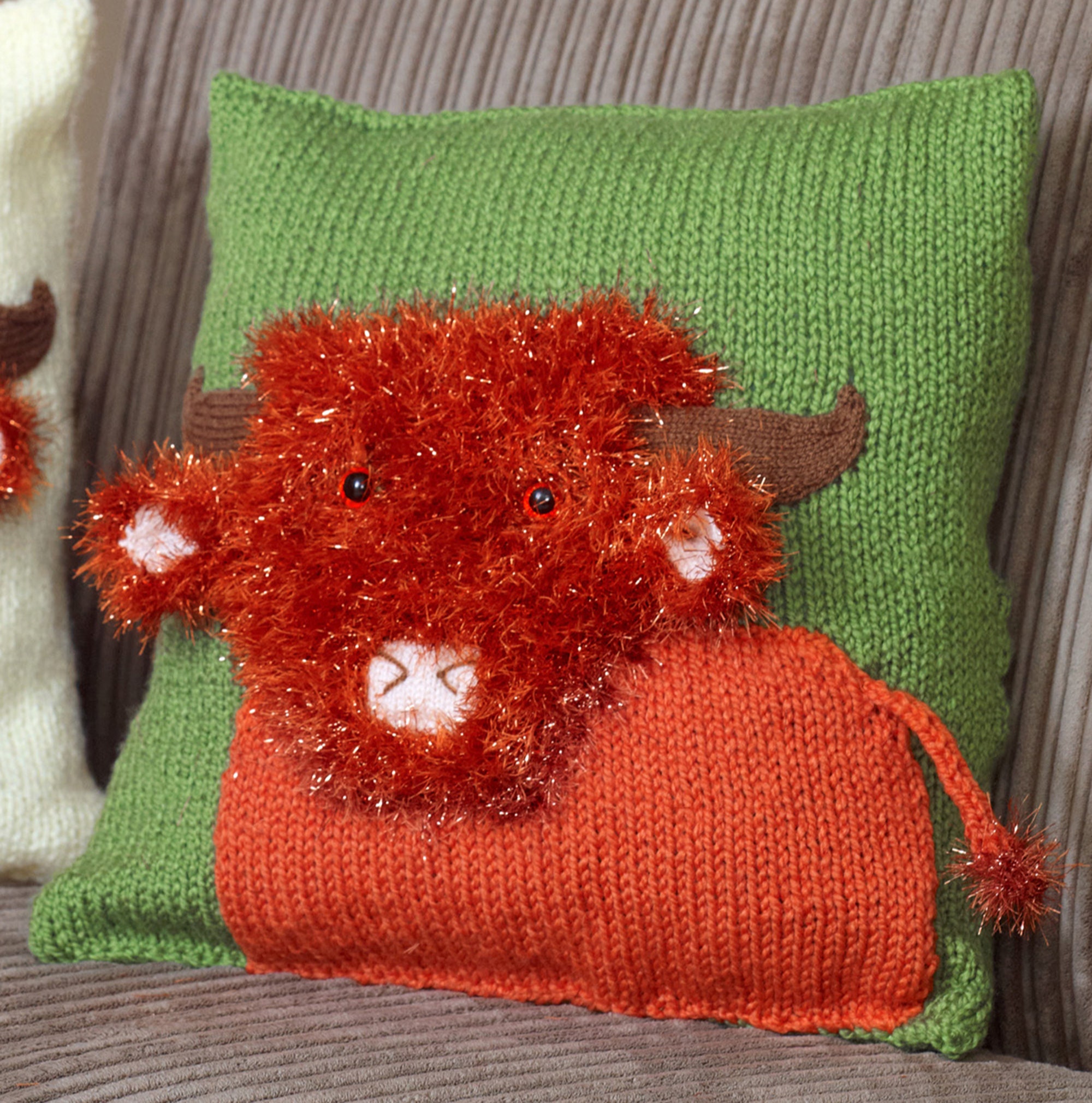 Knitting Pattern: Highland Cow Toy and Cushion in Tinsel - Etsy