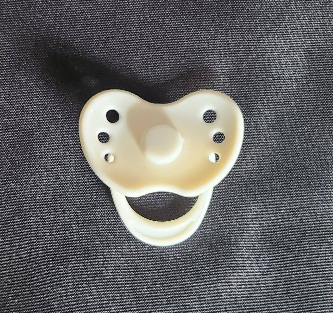 5 Pc. Magnetic Pacifiers for Reborn Doll - Etsy