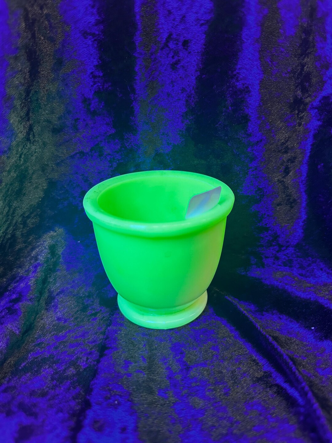 Jadeite Glowing Egg Dish - Etsy