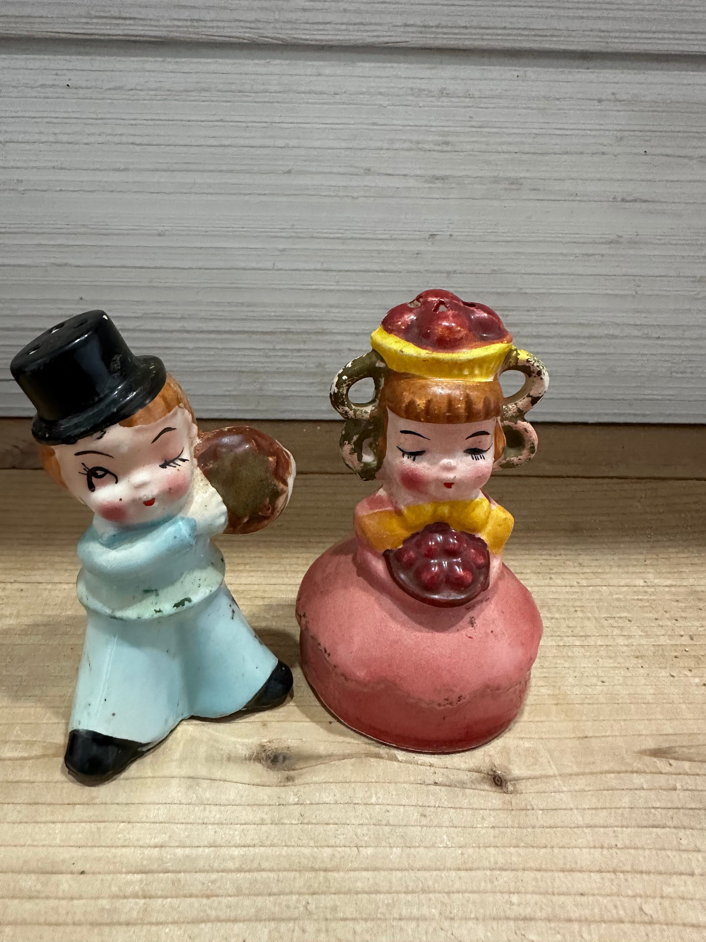 Vintage Sweetshop Cupcake Kids Shakers - Etsy