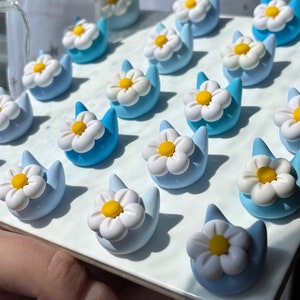 Blue Daisy Worry Slugs - Etsy