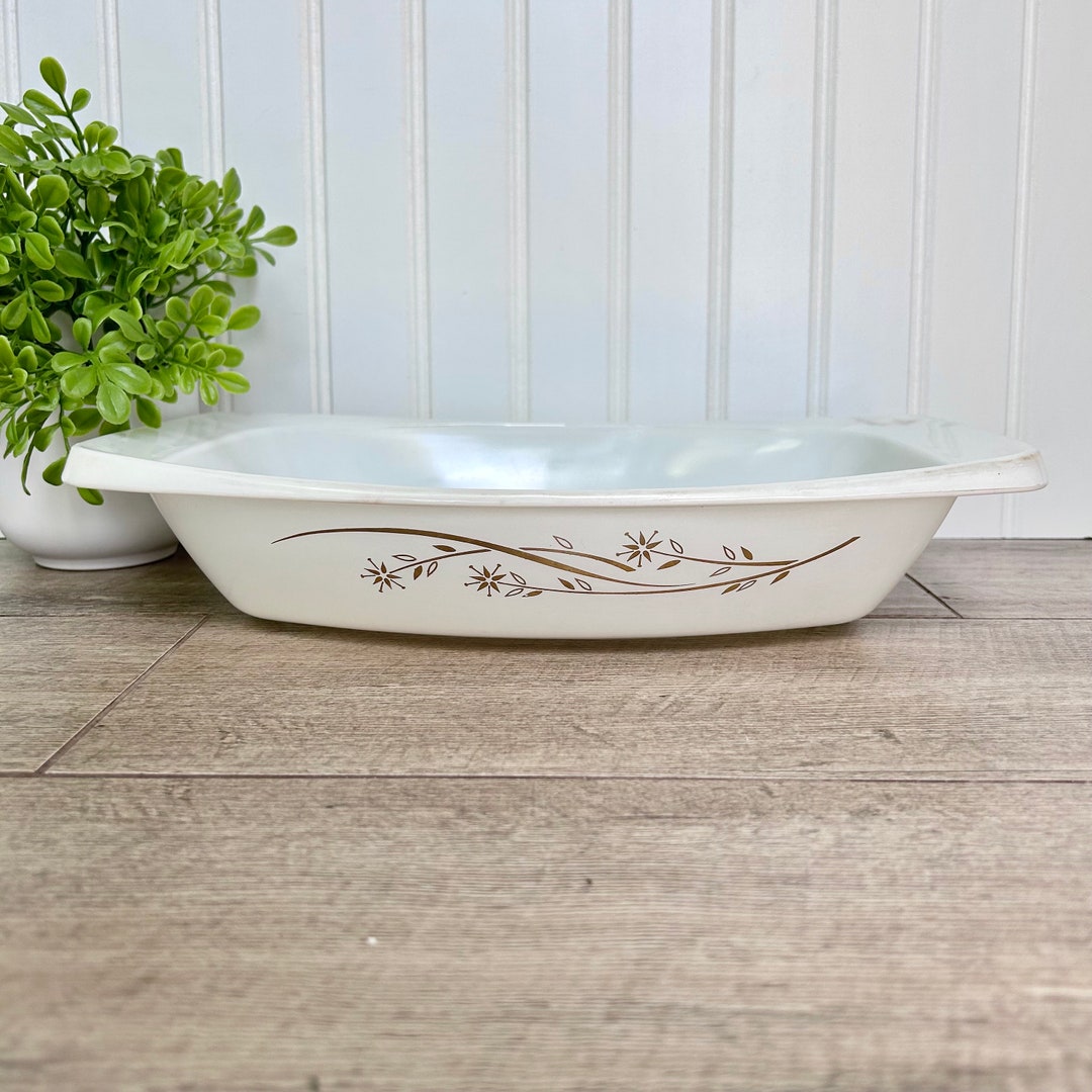 Vintage Pyrex Golden Honeysuckle Casserole Dish: 2.5 Qt White Oblong ...