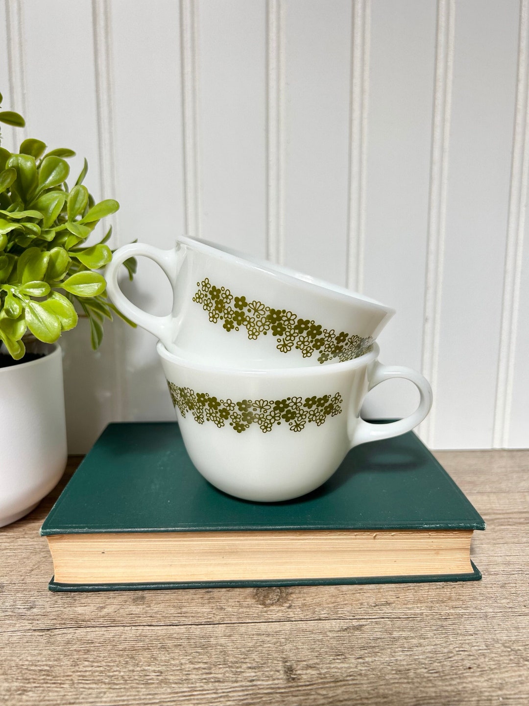 Vintage Pyrex Mugs (pair) | Spring Blossom Crazy Daisy, Milk Glass - Etsy