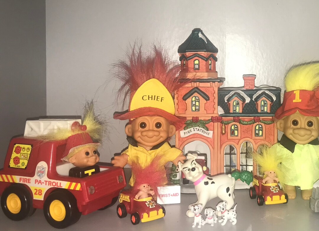 Russ FIREFIGHTER/FIRST RESPONDER Troll Doll Display W/trolls, Trucks ...