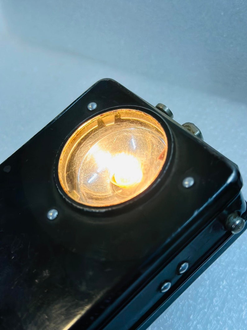 Working Army Lantern 1950s / Vintage Pocket Light / Hand - Etsy