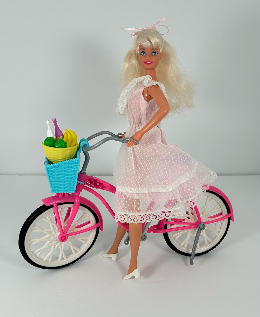 Vintage Barbie Bicycle Set: Picnic Accessories, Basket - Pedal-less - Etsy