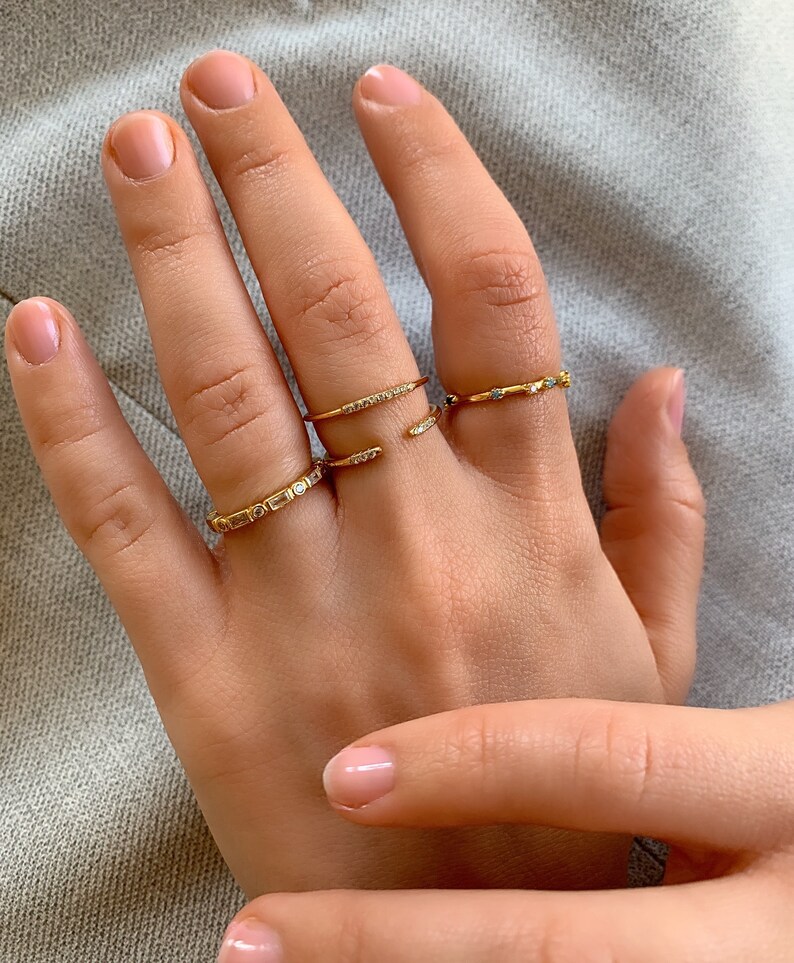 Zierlicher CZ Ring Goldring mit Baguette Zirkonia feiner - Etsy.de