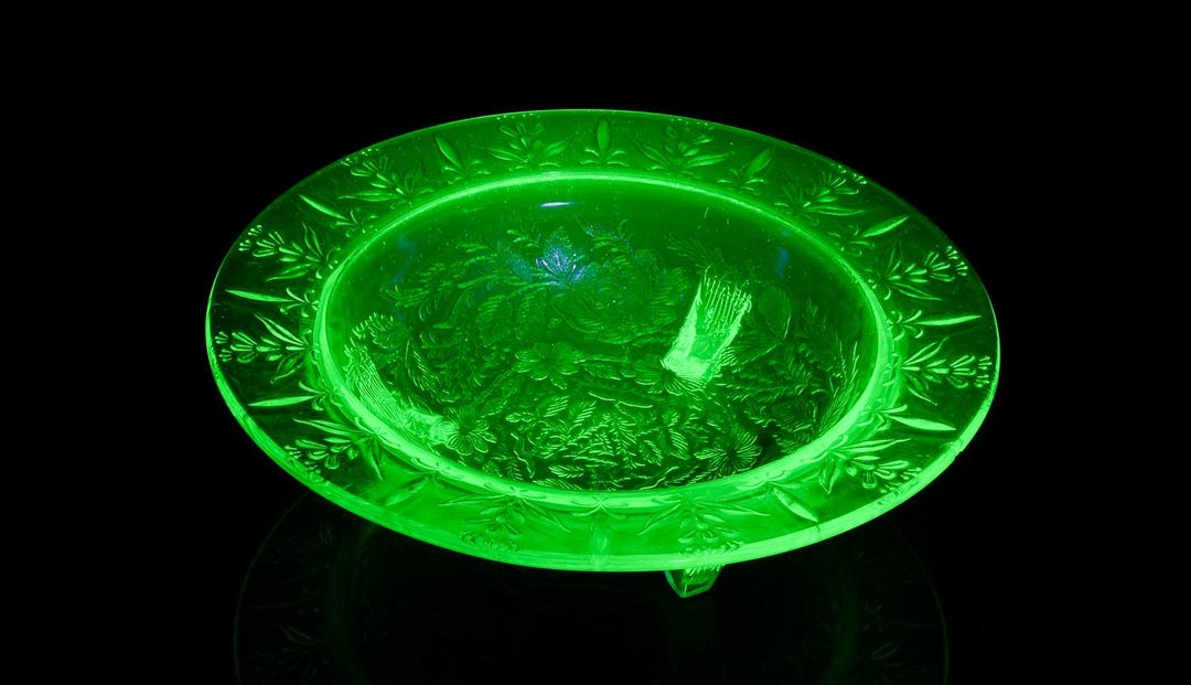 Stunning Antique C1930s Green Depression Vaseline Uranium Glass Rose ...