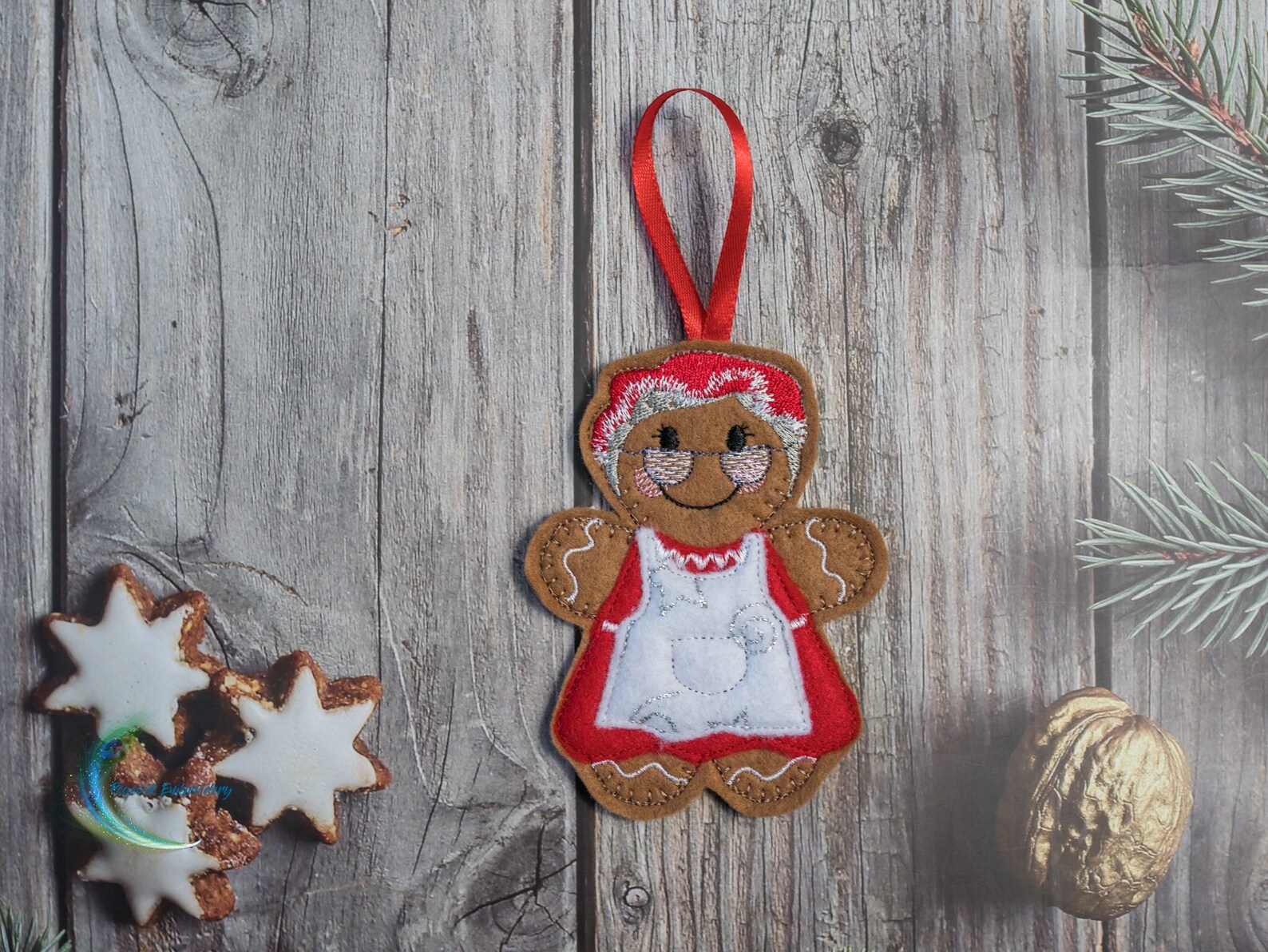 Mrs Claus Gingerbread Man Personalised Christmas Tree | Etsy