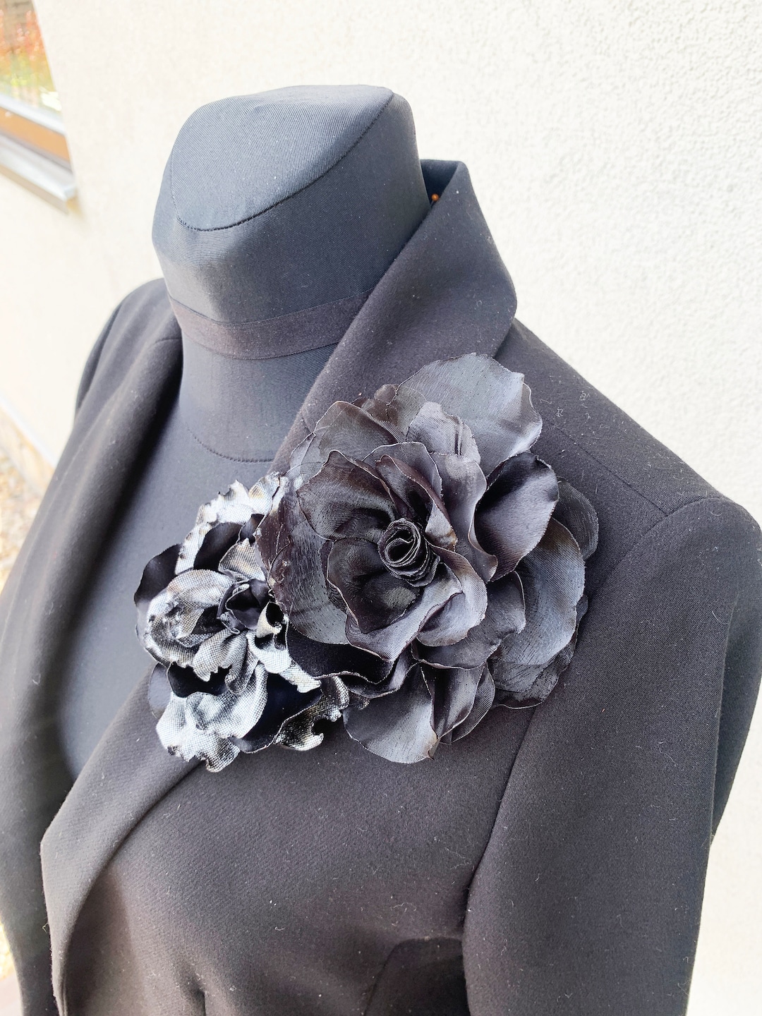 Extra Large Shoulder Corsage Fabric Flower Brooch Black Sparkle Silver ...