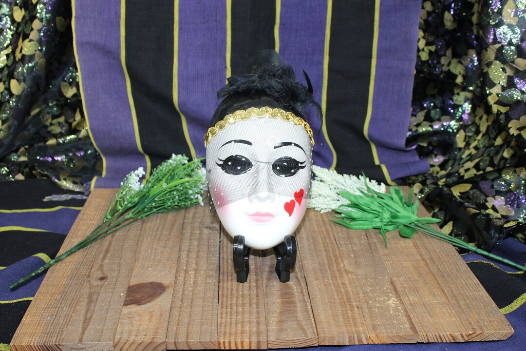 Porcelain Black White Cabaret Style Mardi Gras 7in Wall Mask Black ...