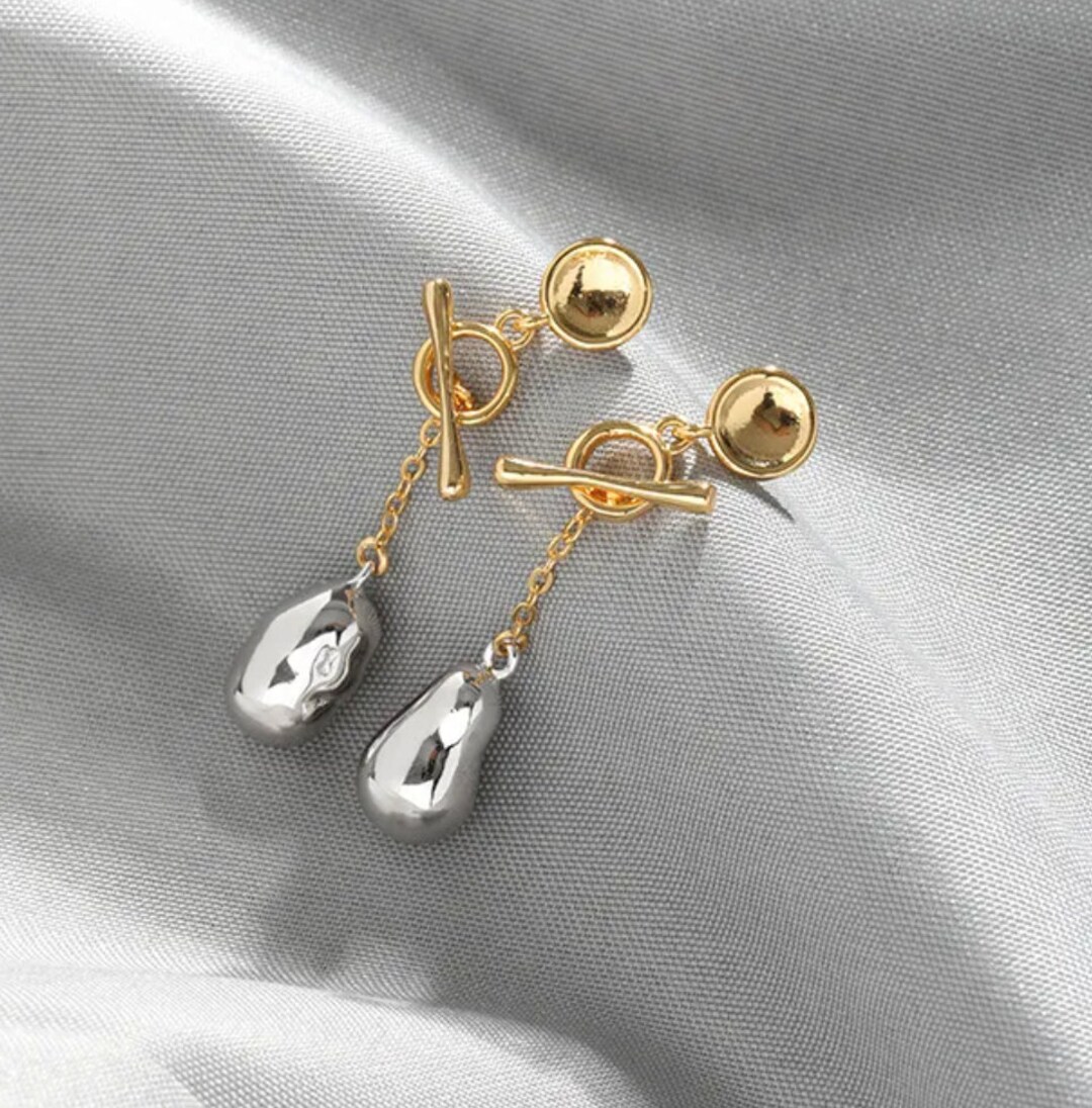 Elegant Dual-tone 925 Sterling Silver Drop Earrings With Toggle ...