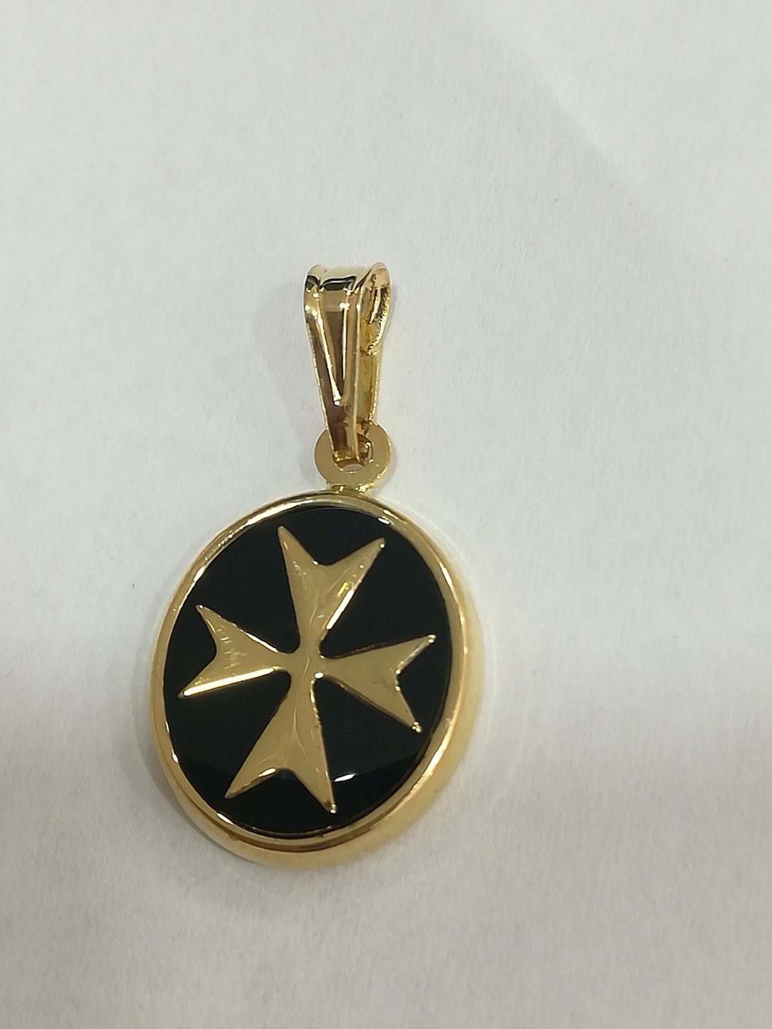 18kt 18ct Yellow Gold Malta Jewellery Maltese Cross Pendant Oval Black ...