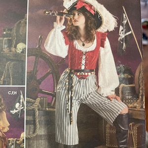 HALLOWEEN PIRATE QUEEN Costume Pattern Simplicity 3677. Size 6-12. Free ...