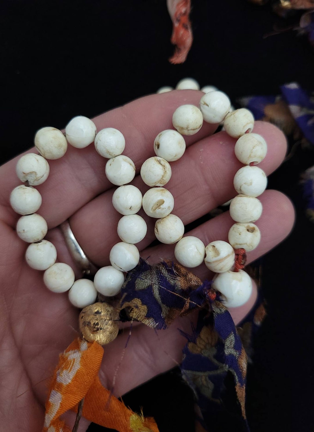 Beautiful Conch Shell Beads 8mm Hebea With 14 Beads and 1 Clay Bead ...