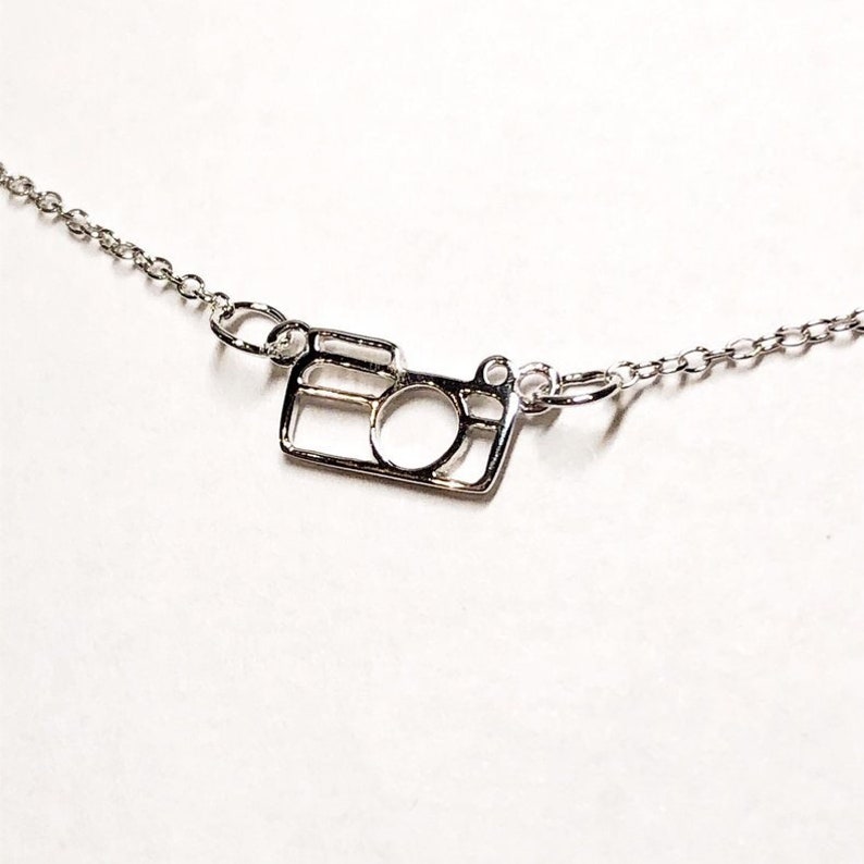 Dainty Camera Necklace / Gift for Photographer / Camera | Etsy