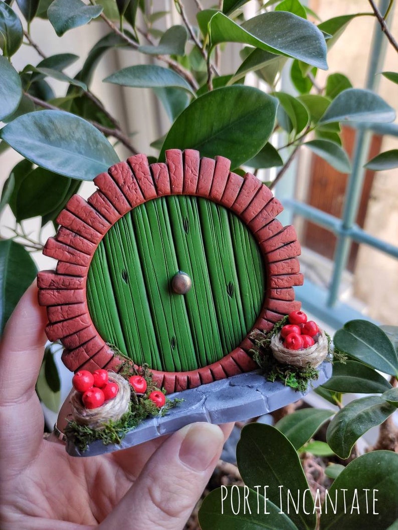 PORTA Hobbit by Bilbo Baggins From the Lord of the Rings. Small Diorama ...