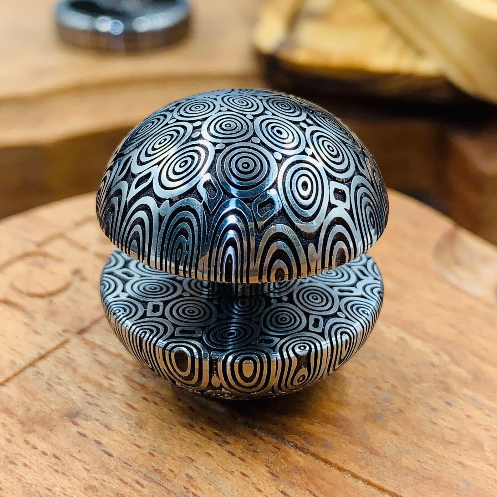 EDC UFO Spinner Fidget Spinners Made of Damasteel Fidget Toy - Etsy