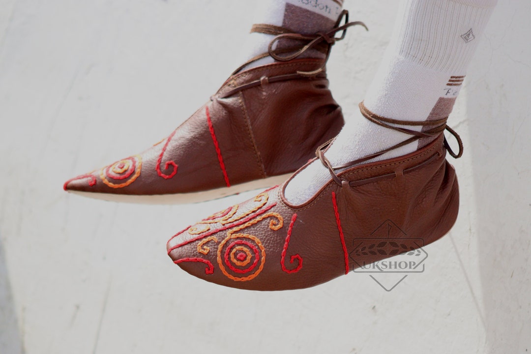 Viking Turn Shoes, Slavic Opele With Embroidery, UKE-337 Easter Gift - Etsy