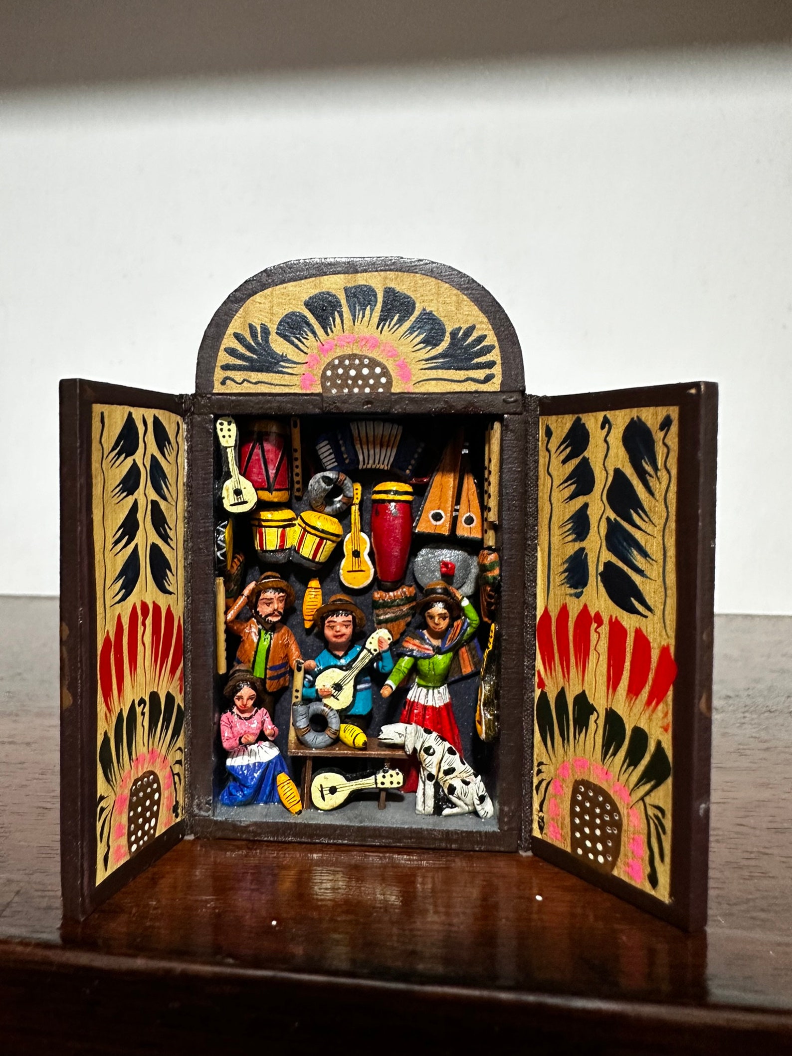 Mini Retablos Andinos De Colección, Retablos Ayacuchanos De Colección ...