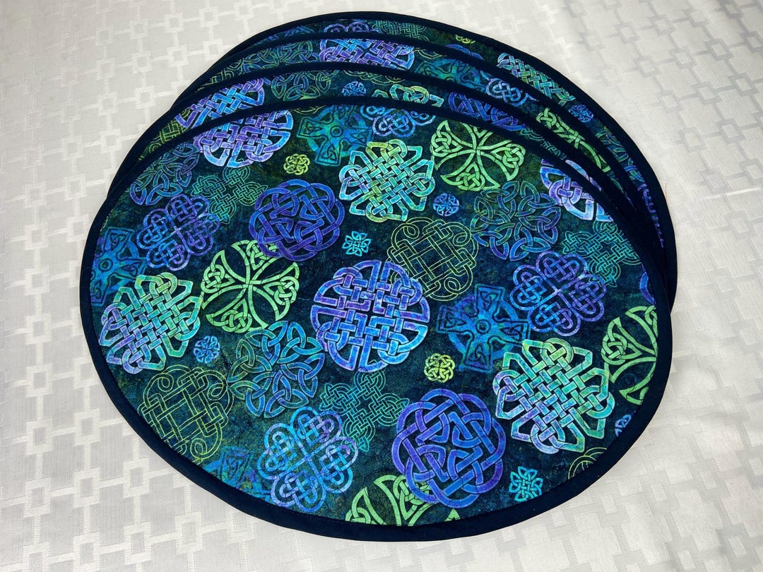 Celtic Themed Oval Placemats Set of Four, Reversible Quilted Table Mats ...