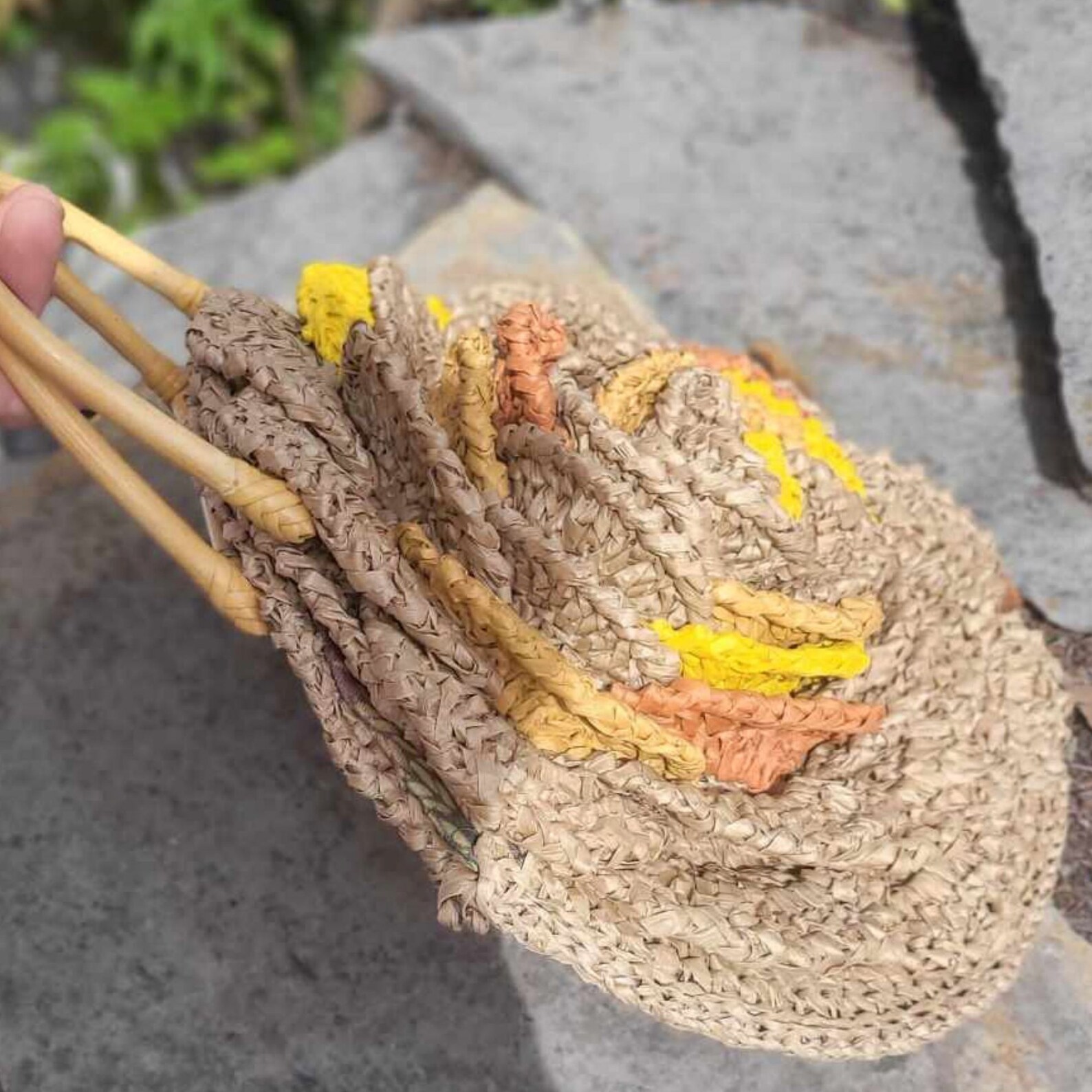 Multicolor Round Raffia Beach Bag With Bamboo Handle - Perfect Gift for ...