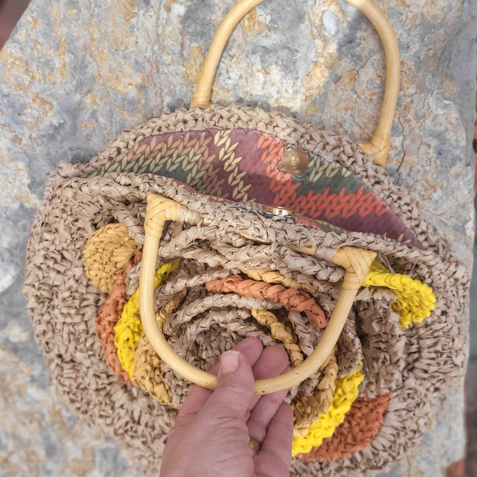 Multicolor Round Raffia Beach Bag With Bamboo Handle - Perfect Gift for ...