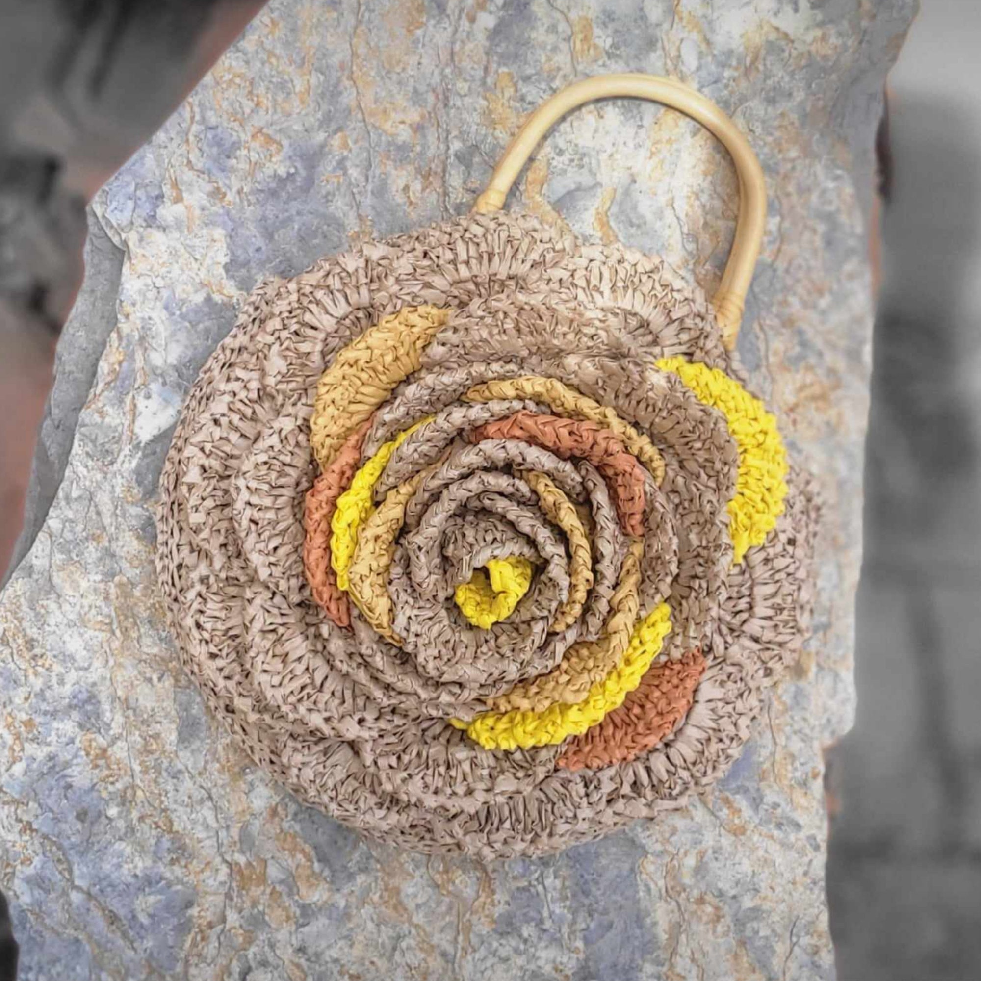 Multicolor Round Raffia Beach Bag With Bamboo Handle - Perfect Gift for ...