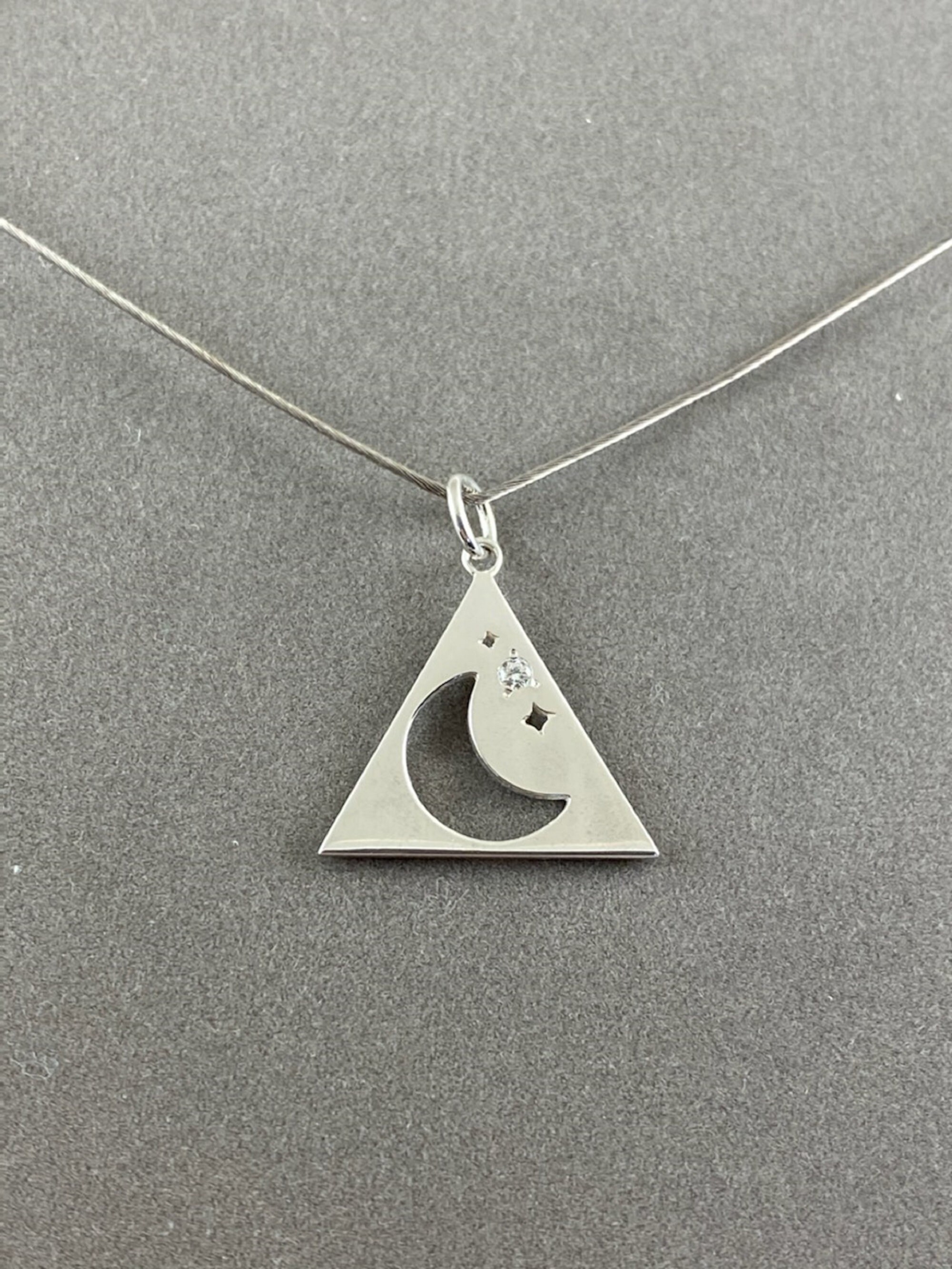 Three Point Diamond HS1 - My First Diamond - Etsy